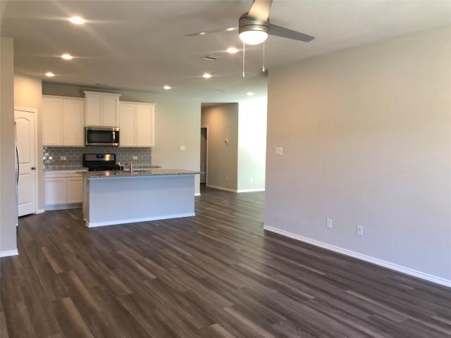 9224 Inland Leather Lane