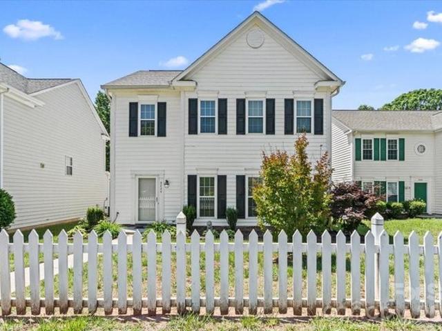 9224 Ligon Ct, Charlotte, NC 28213