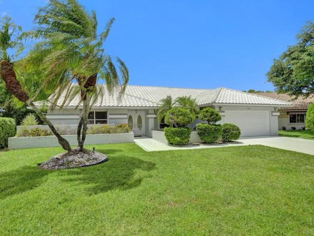 9224 Sun Pointe Dr, Boynton Beach, FL 33437