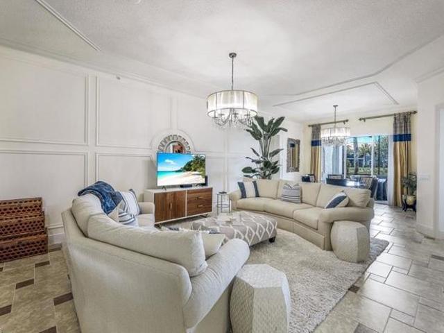 9225 Museo Cir #6 104, Naples, FL 34114