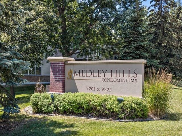 9225 Medicine Lake Rd Unit 205B, Golden Valley, MN 55427