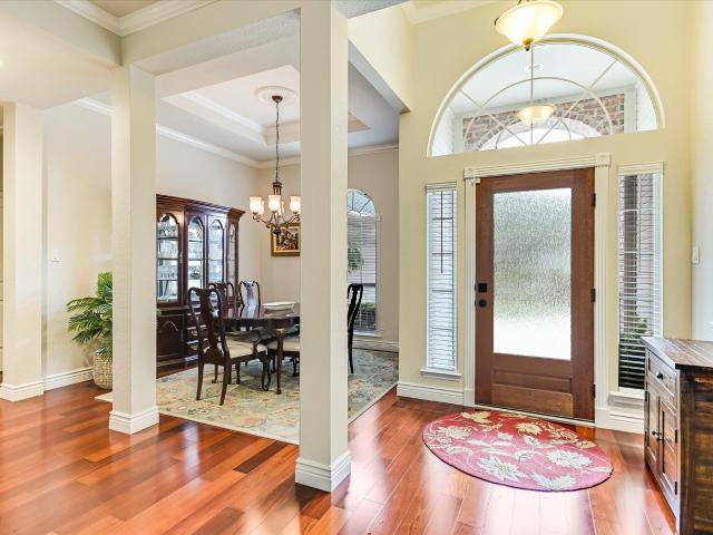 9225 Edwardson Ln