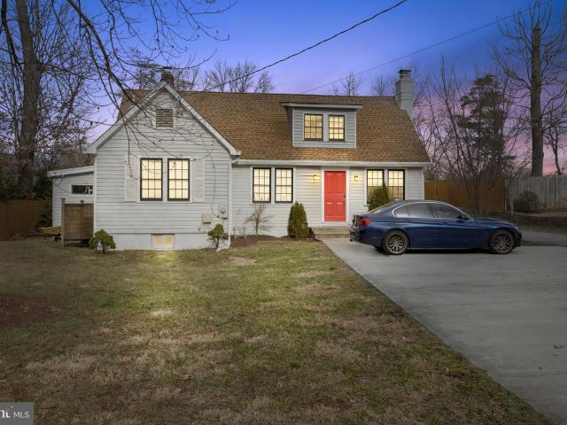 9226 Fowler Ln, Lanham, MD 20706 | MLS #MDPG2189 | Compass