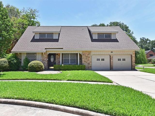 9226 Theysen Dr, Houston, TX 77080