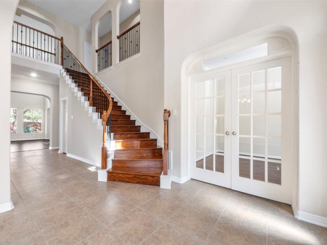 9227 Hummingbird Lane