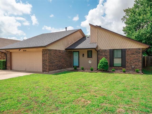 9228 Apple Drive