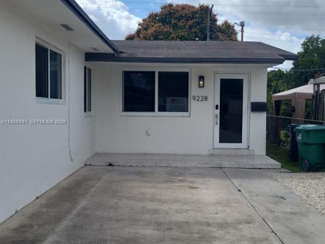 9228 SW 37th St, Unit 9228, Miami, FL 33165 | MLS #A11928 | Compass