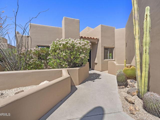 9229 e whitethorn circle