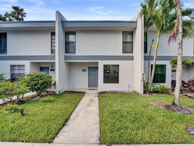 9220 NW 14th St Unit 272, Pembroke Pines, FL 33024