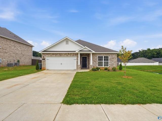 9220 Current Way SE, Owens Cross Roads, AL 35763