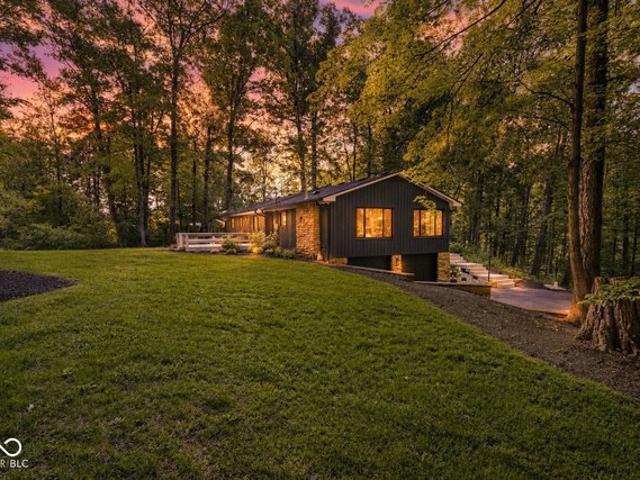 9220 Sandbury Rd, Indianapolis, IN 46256