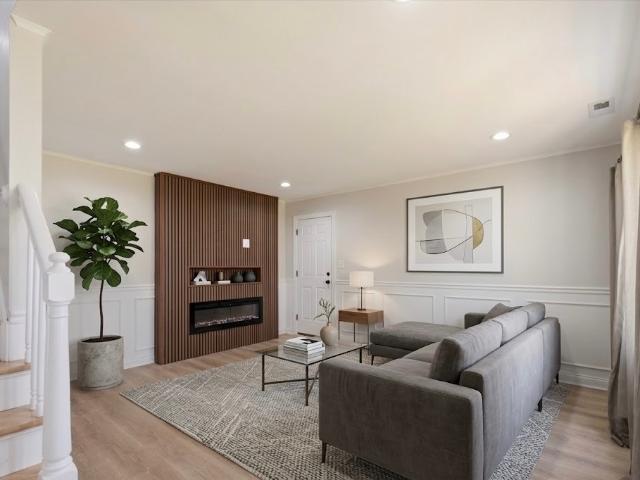 9221 S 49TH Court