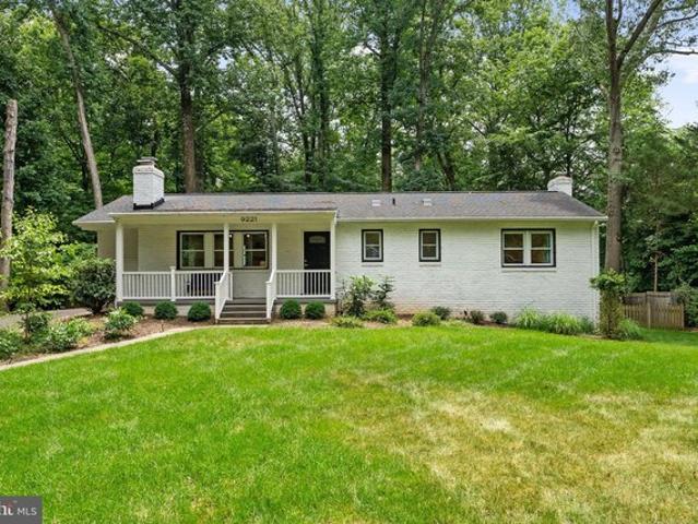 9221 Weant Dr, Great Falls, VA 22066