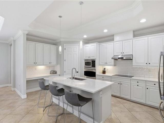 9222 Veneto Ln, Naples, FL 34113