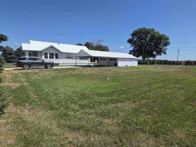 922 2nd St, Saint Paul, NE 68873