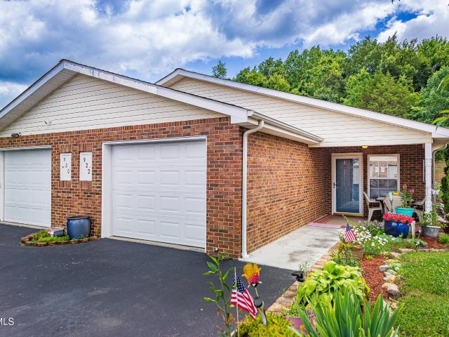 922 Cornerstone Court 922