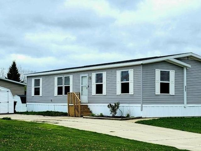 922 Boxwood Dr, Hastings, MI 49058