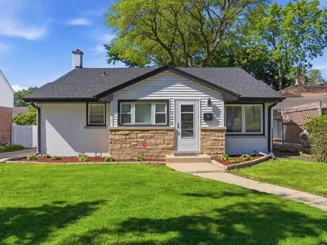 922 Glenlake Ave, Park Ridge, IL 60068