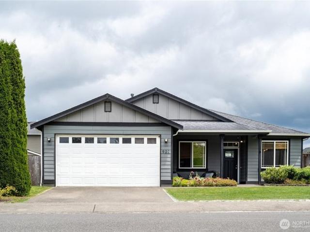 922 Grinnell Ave SW, Orting, WA 98360
