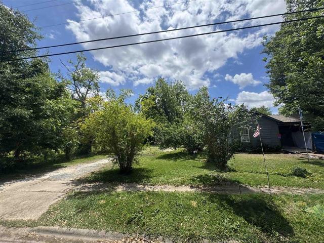 922 Gulf St, Lake Charles, LA 70601 | MLS #SWL26002 | Compass
