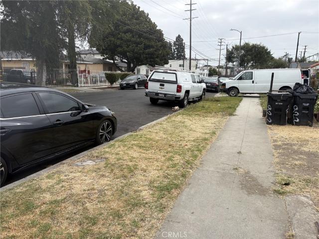 922 E 97th