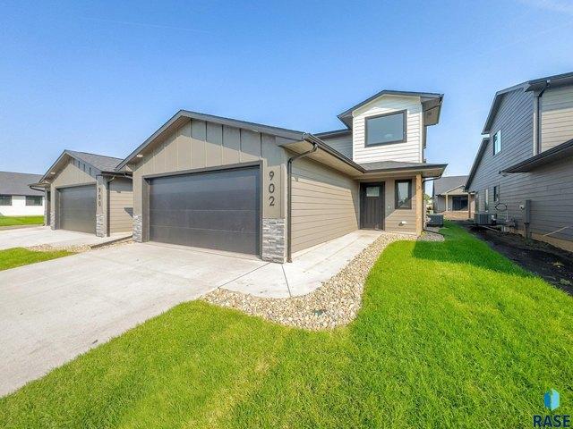 922 E Wayne Pl, Tea, SD 57064
