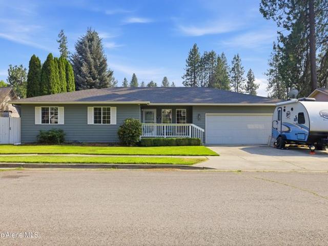 922 E Honeysuckle Glen Ct, Coeur d'Alene, ID 83815