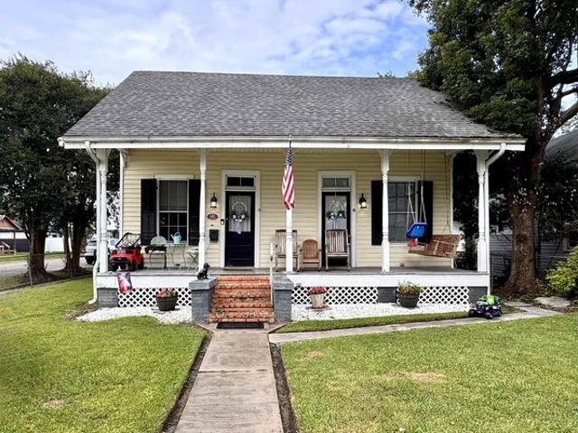 922 Fourth St, Morgan City, LA 70380