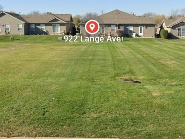 922 Lange Ave, Beecher, IL 60401