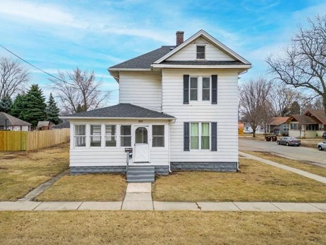 922 Lincoln Ave, Rochelle, IL 61068