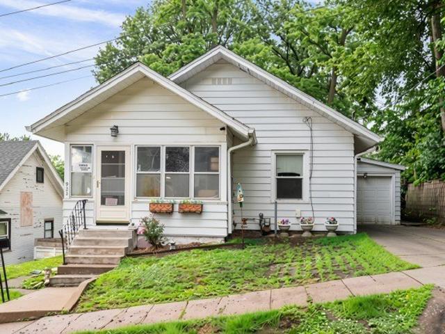 922 Madison St, Davenport, IA 52804