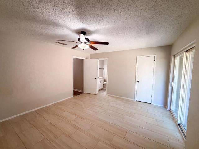 922 Meadowdale Circle