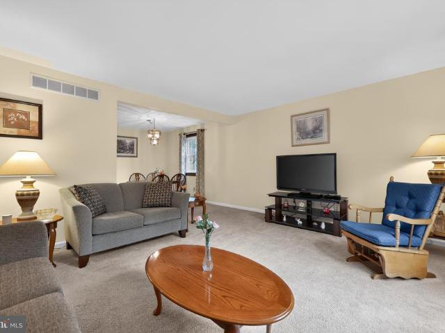 922 Mennonite Road