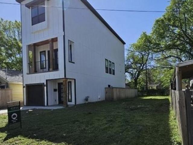 922 Muncie Ave, Dallas, TX 75212