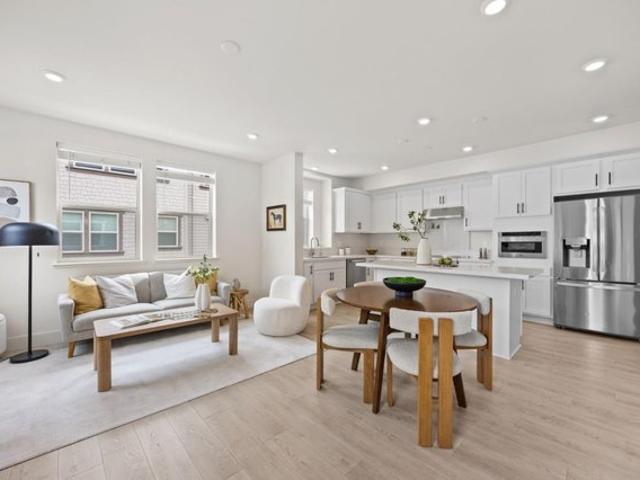 922 Noble Fir Ter Unit 1, Sunnyvale, CA 94086