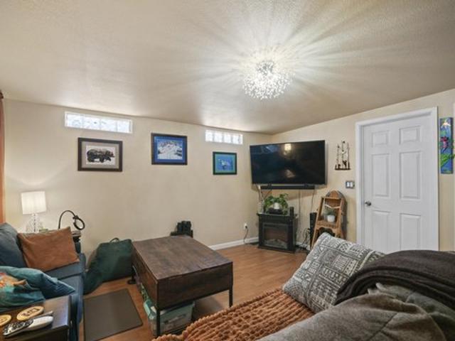 922 Nickel Dr, Apache Junction, AZ 85119