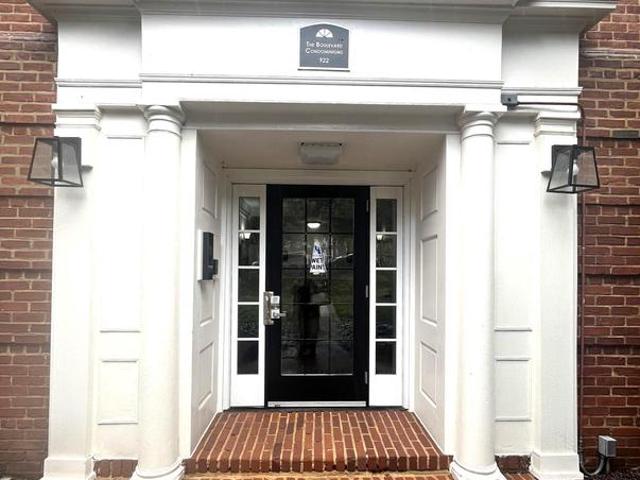 922 S Washington Street # 305