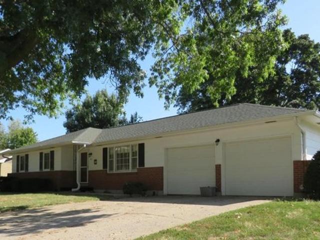 922 S Lincoln Ave, Marshall, MO 65340