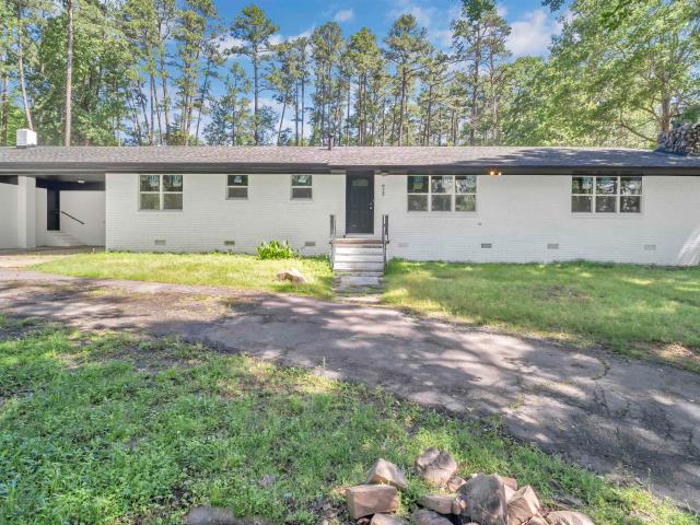 922 Scenic Drive