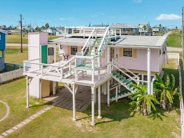 922 Seashell Dr, Freeport, TX 77541 | MLS #20867 | Compass