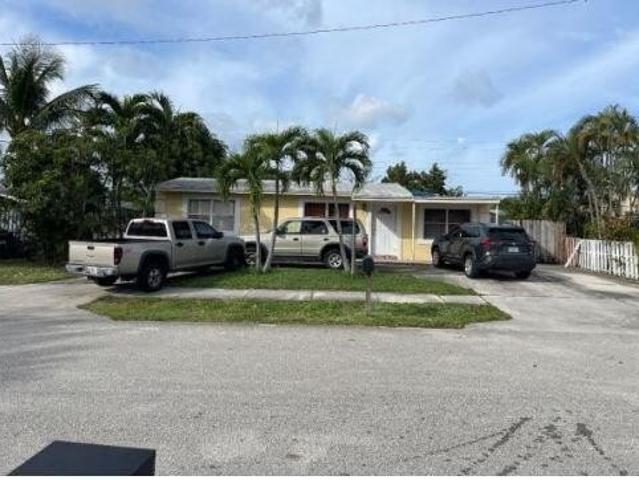 922 SW 11th Ave, Delray Beach, FL 33444