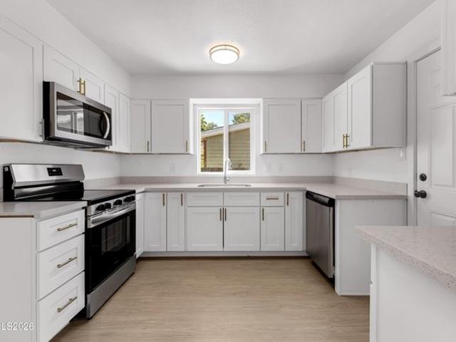 922 Prospect Ave, Sparks, NV 89431