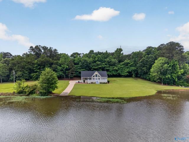 922 Riverview Drive