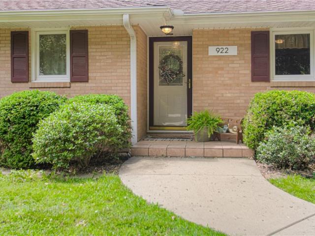 922 Ridgeway Drive