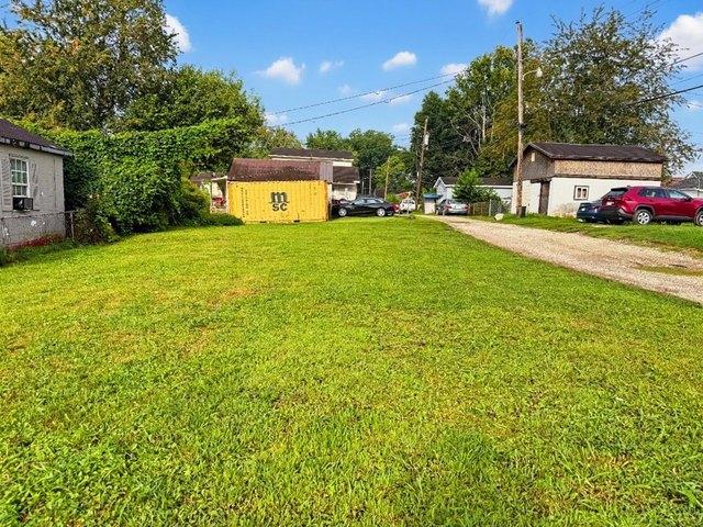 922 W 17th St, Huntington, WV 25704