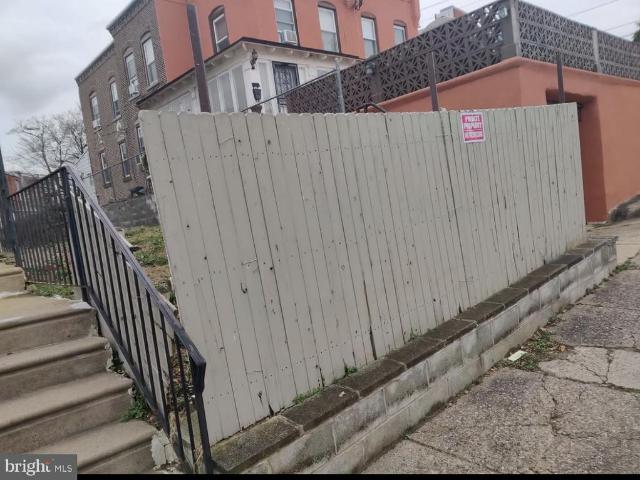 922 W Tabor Road