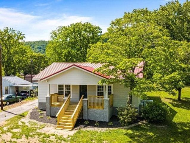 922 W Central Ave, La Follette, TN 37766