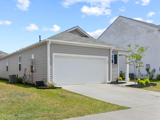 922 Woodside Creek Lane