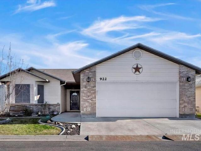922 Wakefield St, Nampa, ID 83651