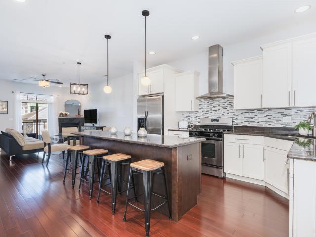922 Warren Avenue # 105